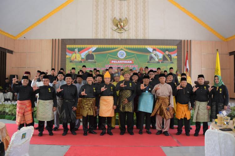 H Ir Zahir MAP Lantik Pengurus MABMI Langkat Periode 2021-2026