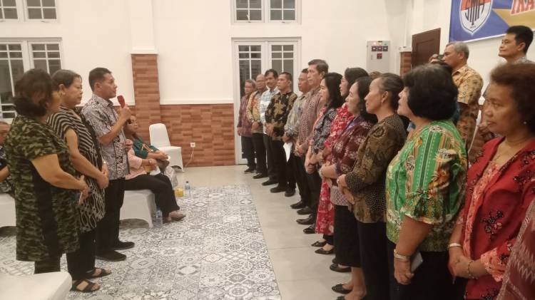 Dr dr Hotma Partogi Pasaribu Pimpin Persekutuan Ikatan Alumni SMAN 1 Medan
